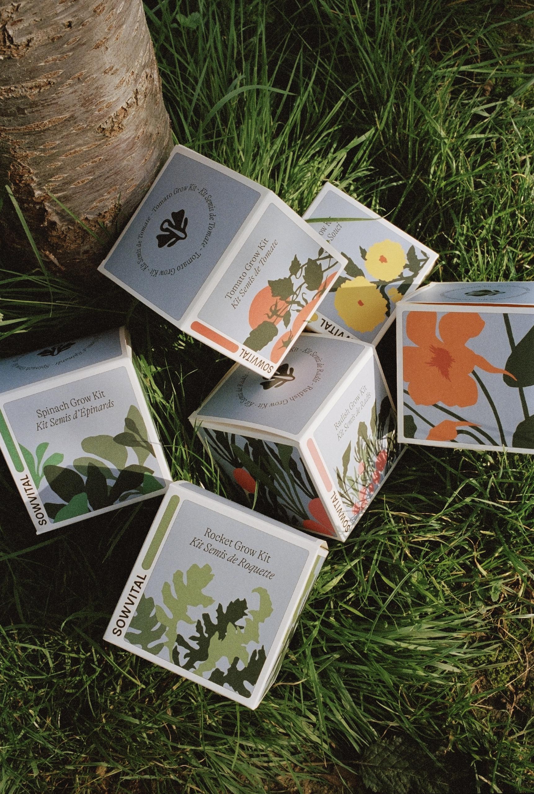 Customized premium garden gift packaging
